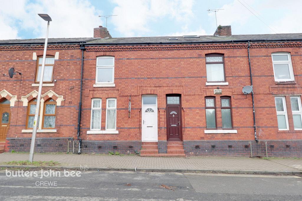 Market Street, Crewe 3 bed terraced house for sale - £95,000