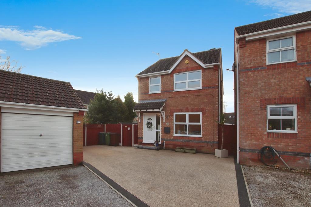Baker Crescent, Lincoln 3 bed detached house - £240,000