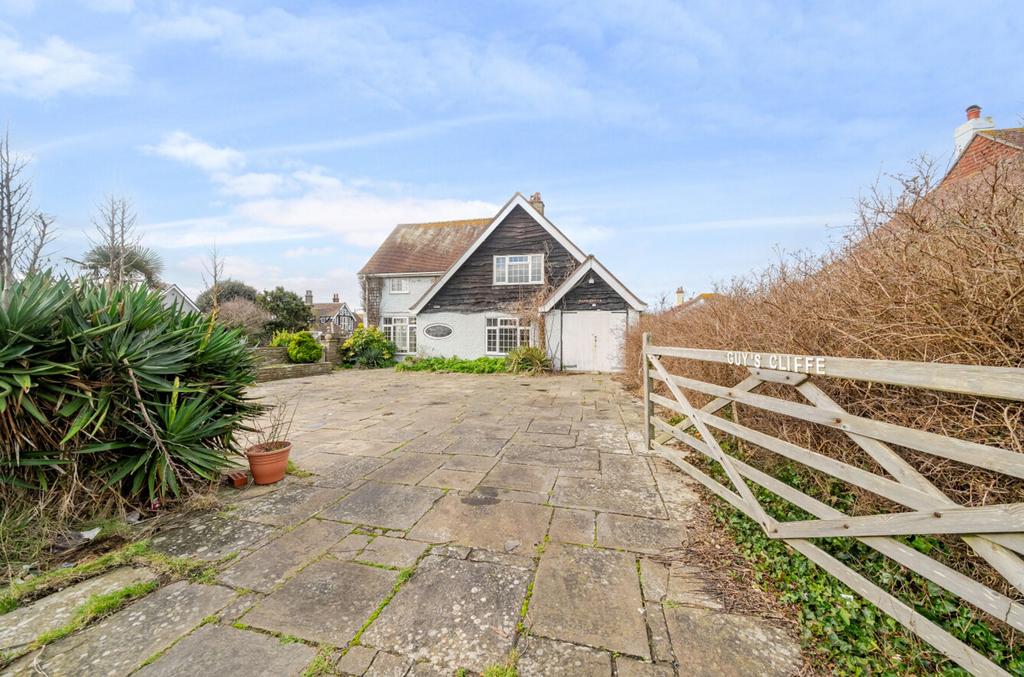 Ursula Square, Selsey, PO20 4 bed detached house - £650,000
