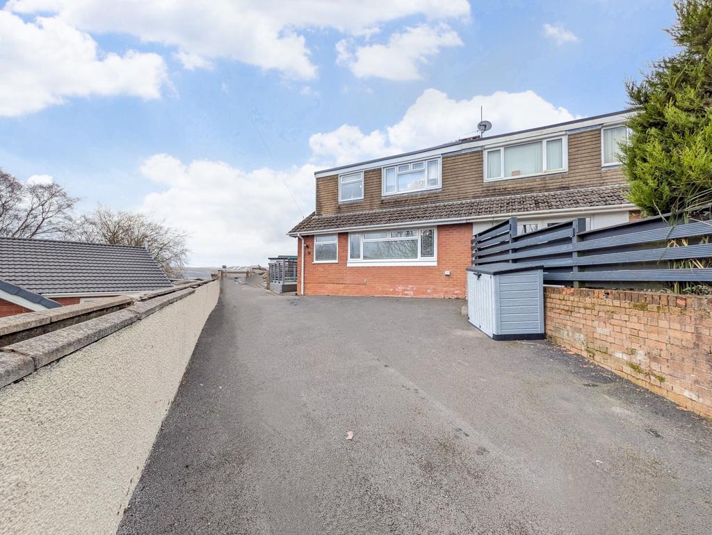 Heolgerrig, Merthyr Tydfil CF48 3 bed semi-detached house - £314,950