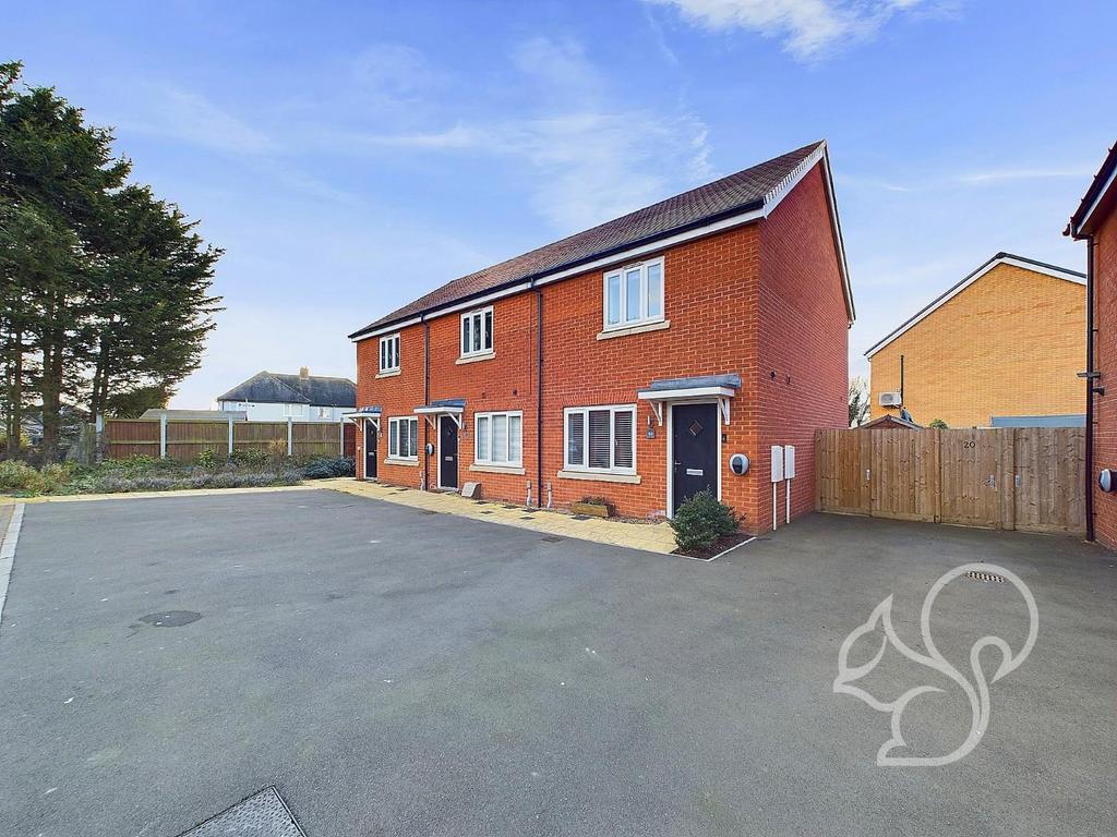 Hen Way, Eight Ash Green 2 bed end of terrace house for sale - £300,000