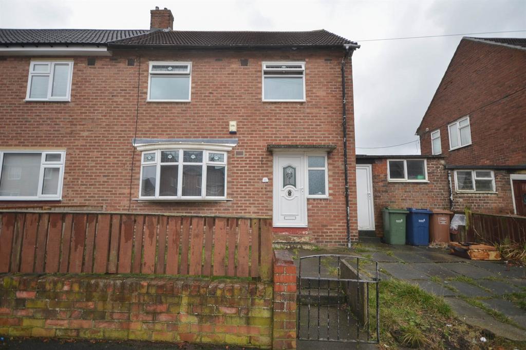 Penistone Road, Pennywell 3 bed semi-detached house - £80,000