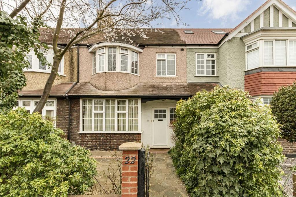 Links View Road, Hampton Hill TW12 3 bed terraced house - £2,750 pcm (£ ...