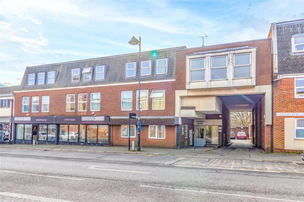 Newport Street, Swindon SN1 1 bed apartment - £120,000