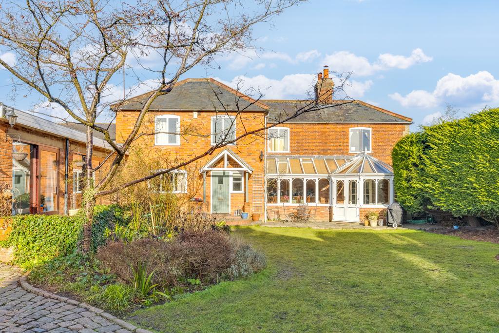 New Town, Codicote 4 bed detached house for sale - £1,175,000