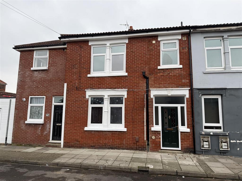 Copnor Road, Portsmouth 1 bed flat - £149,995