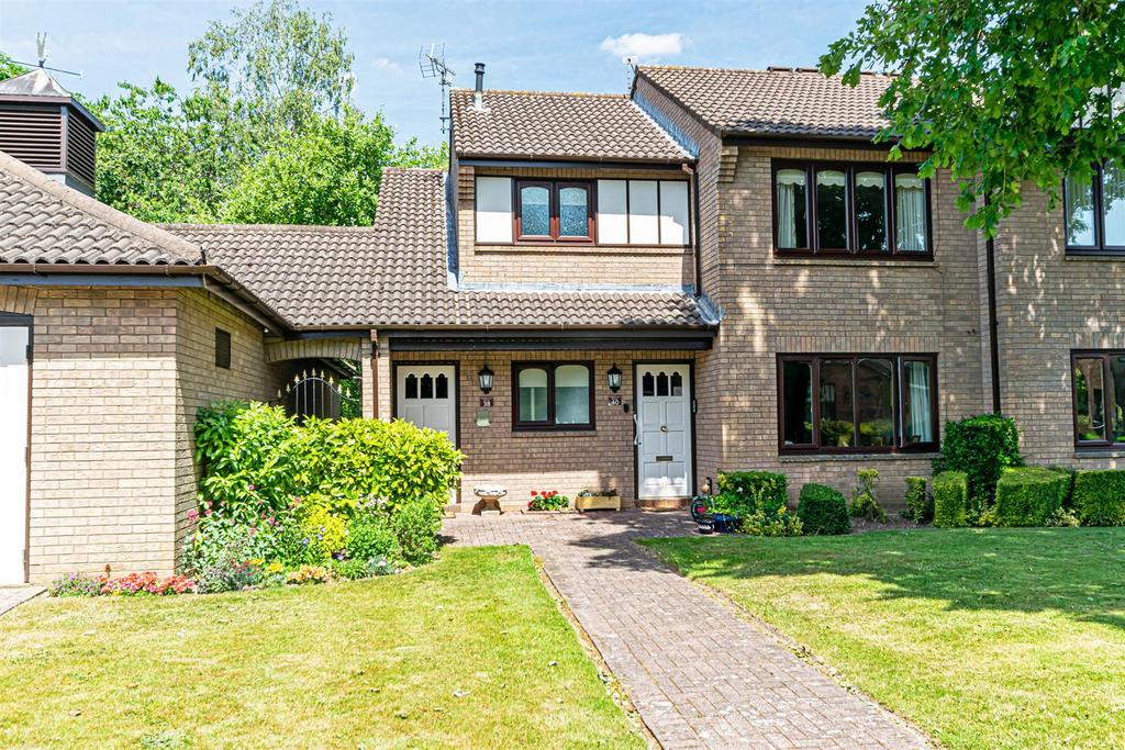 Woodside Court, Dudlow Green Road... 1 bed apartment for sale - £200,000