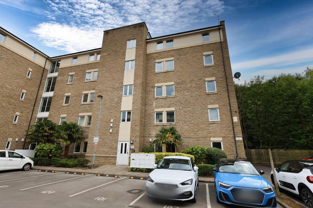 Cornmill View, Horsforth, Leeds, West... 2 bed flat for sale - £160,000