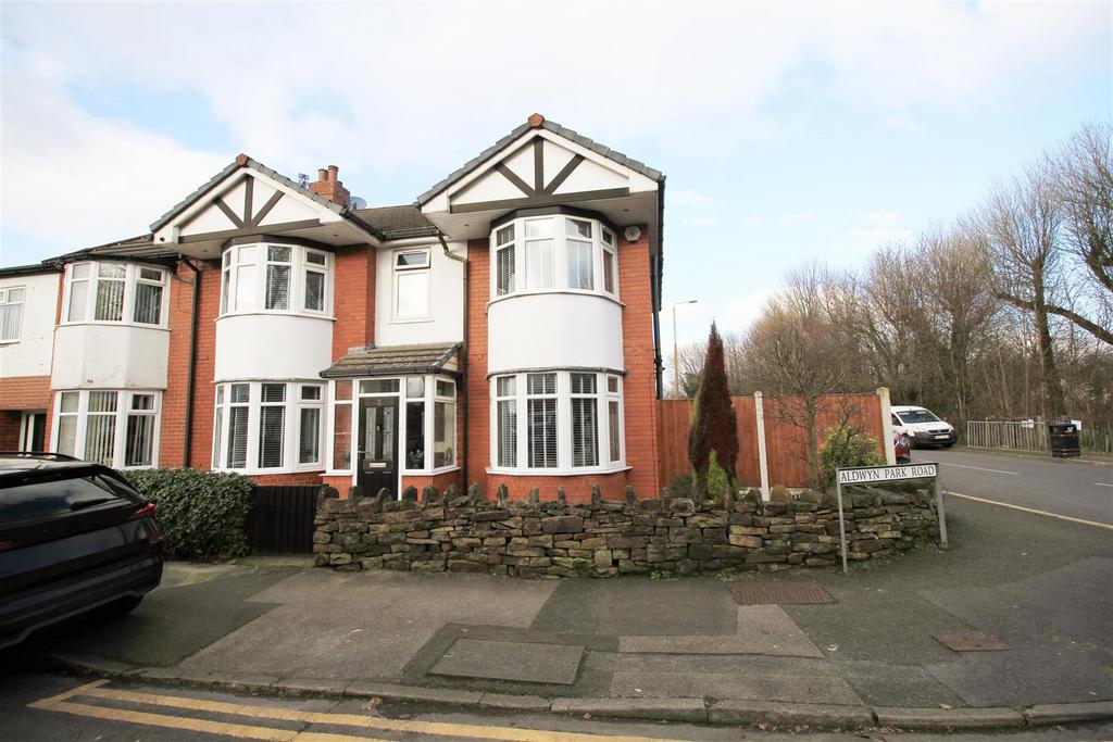 Aldwyn Park Road, Manchester M34 4 bed semi-detached house for sale - £400,000