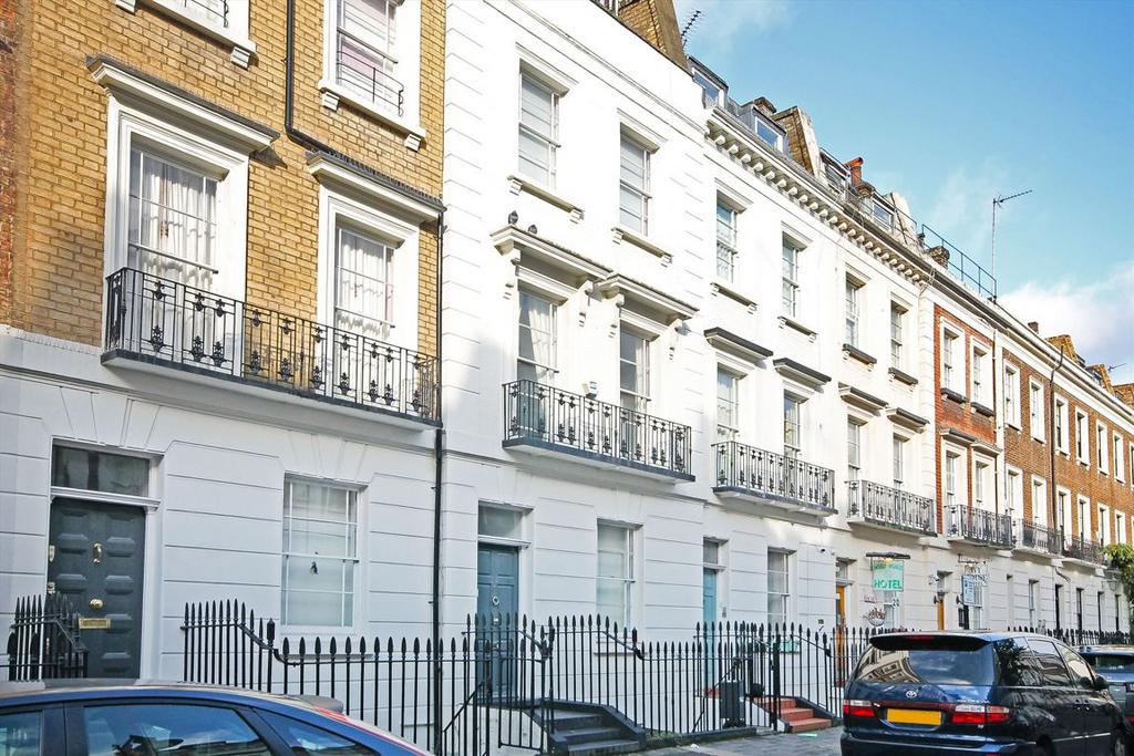 Hugh Street, London SW1V Studio - £1,348 pcm (£311 pw)