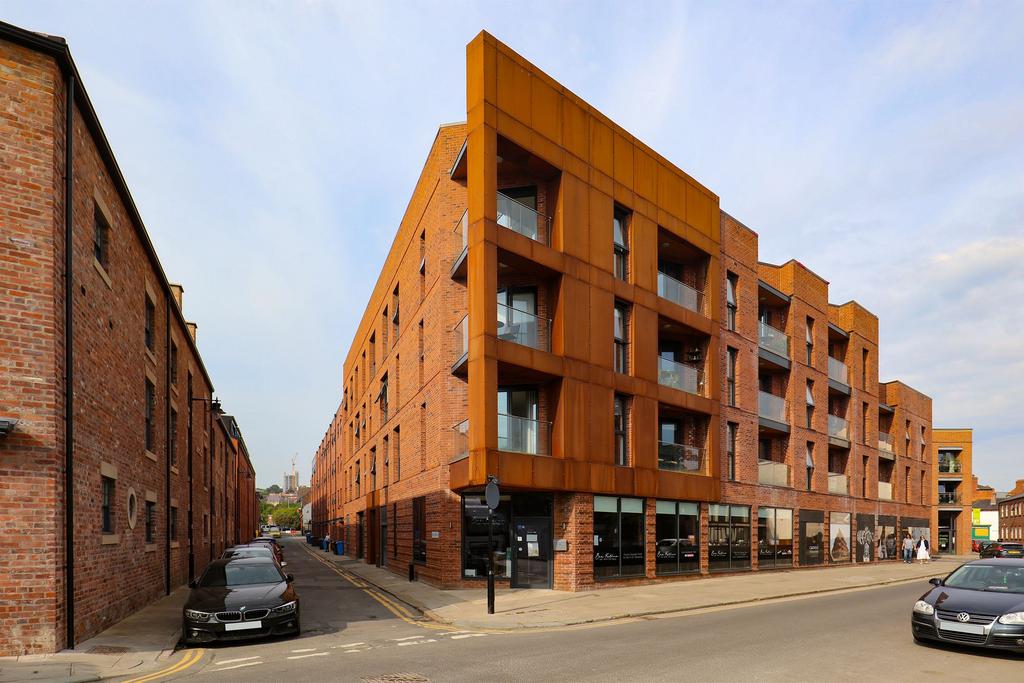 37 Dun Fields, Sheffield S3 2 bed apartment - £950 pcm (£219 pw)