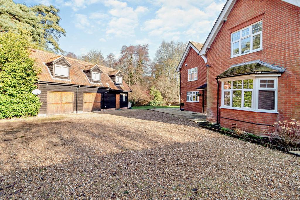 Brookview, Pinewood, Ipswich, Suffolk 6 bed detached house for sale - £ ...