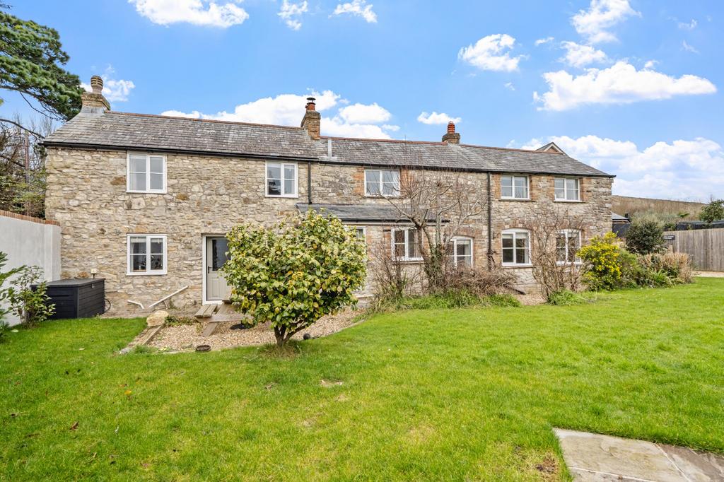 Sutton Poyntz, Dorset 3 bed detached house for sale - £620,000