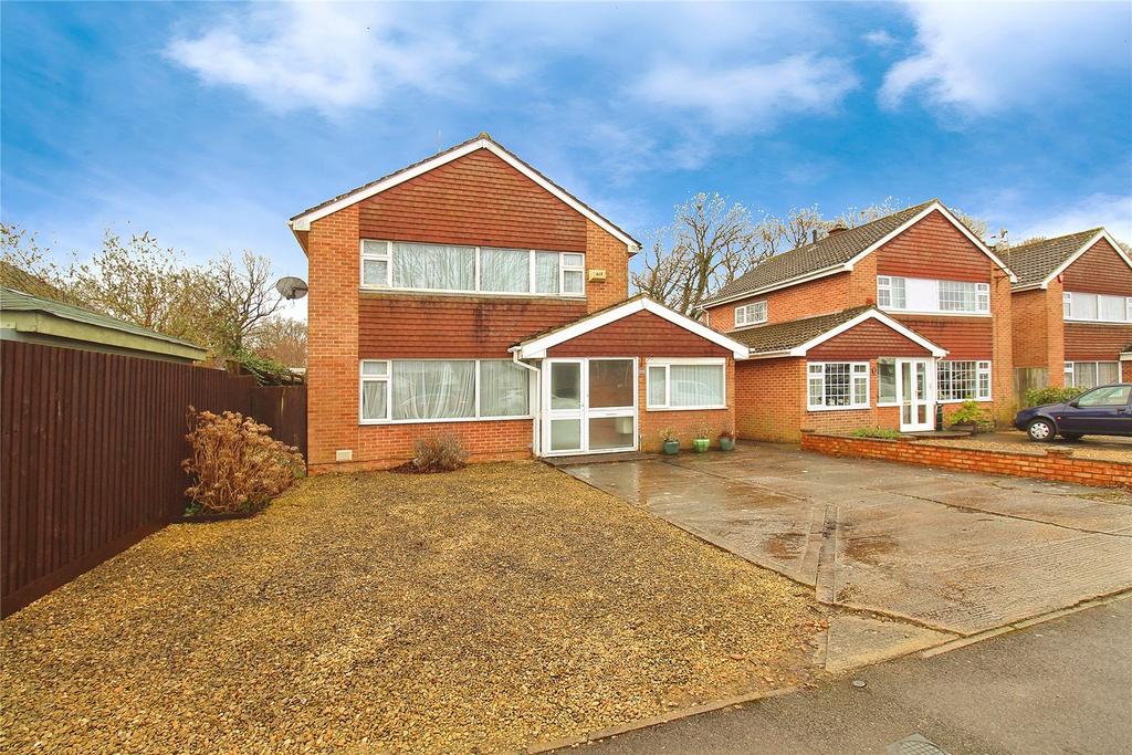 Green Lane, Trowbridge 3 bed detached house for sale - £300,000
