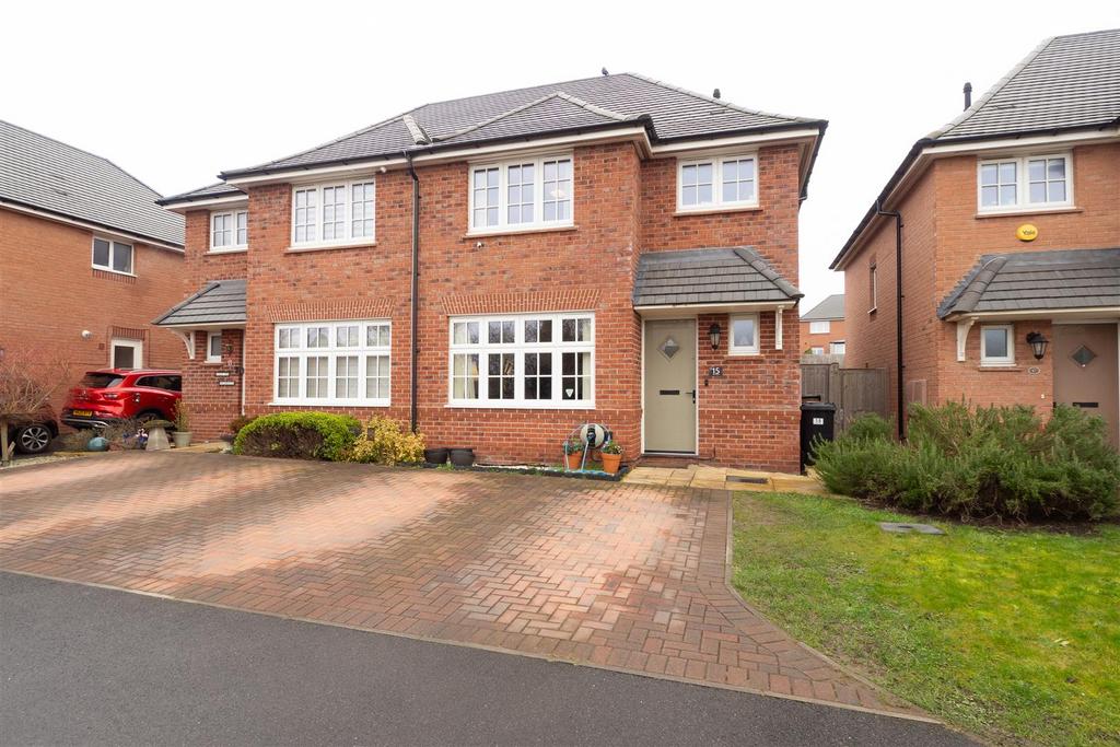 Ferrers Drive, Chellaston DE73 3 bed semi-detached house - £280,000