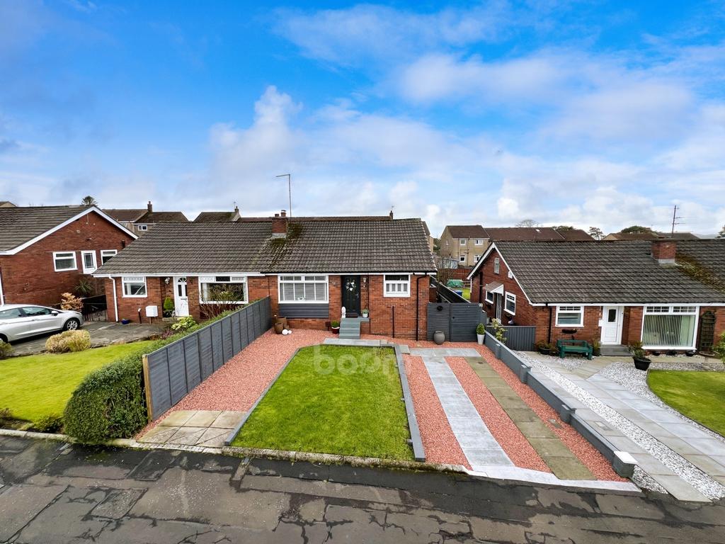 27 Lomond Crescent, Beith 2 bed detached bungalow - £135,000