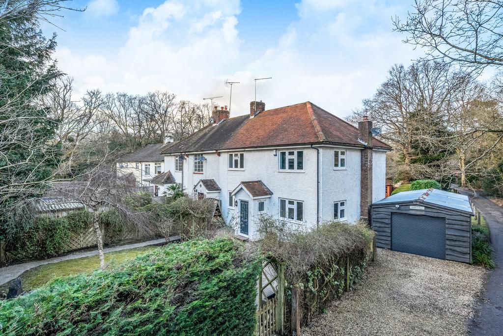 Littlewick Common, Knaphill, Woking... 4 bed semi-detached house - £700,000