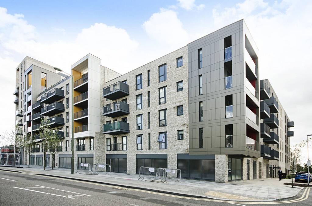 Colindale Avenue, Colindale, London, NW9 3 bed flat for sale - £515,000