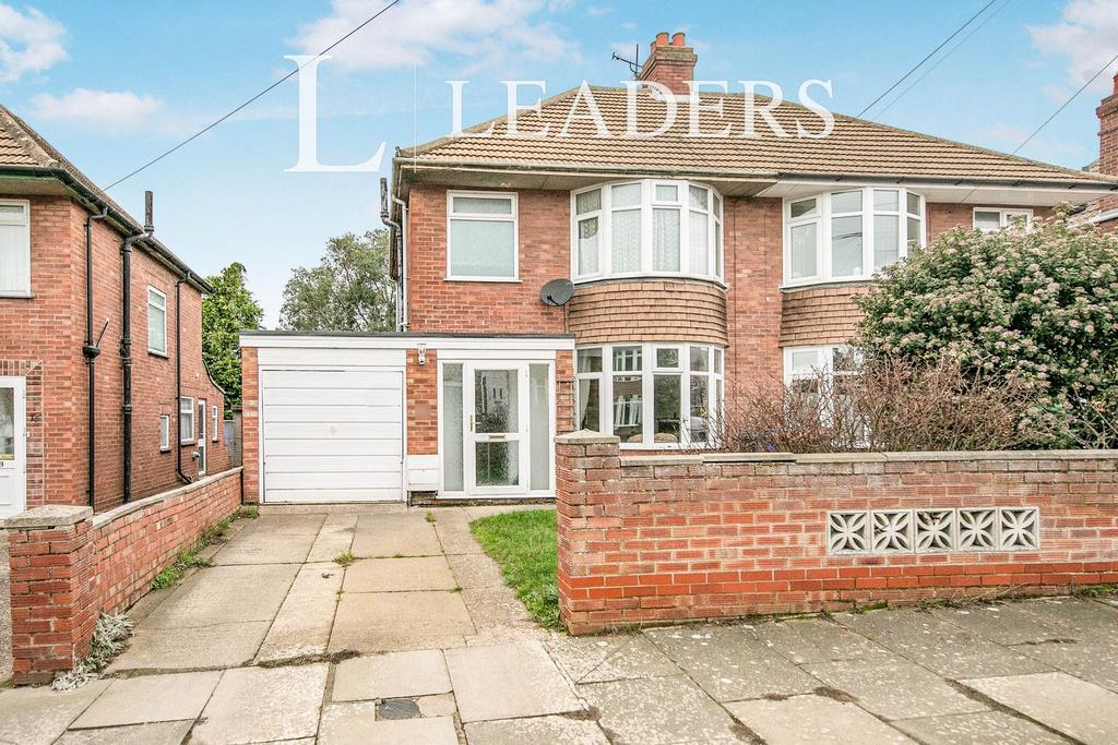 Rosecroft Road, IP1 3 bed semi-detached house to rent - £1,250 pcm (£ ...