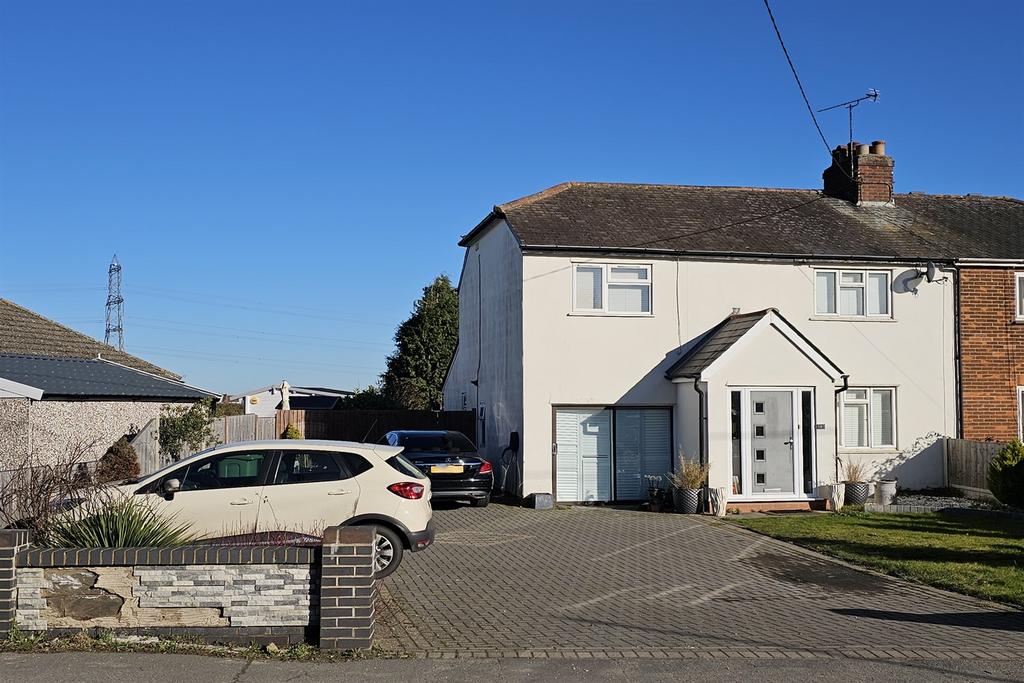Leyfield, Cressing, Braintree, CM77 4 bed semi-detached house - £1,800 ...