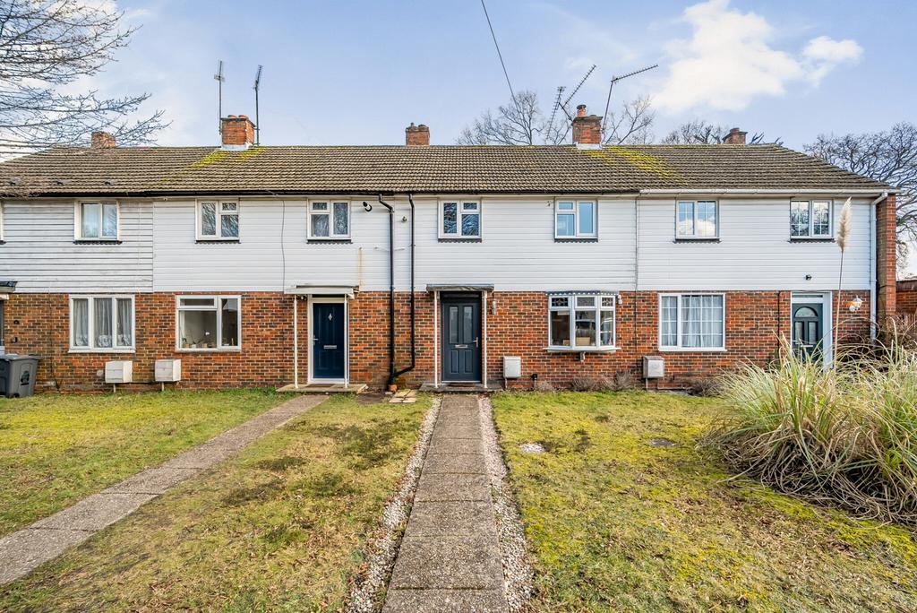 Abbots Road, Reading RG7 3 bed terraced house for sale - £365,000