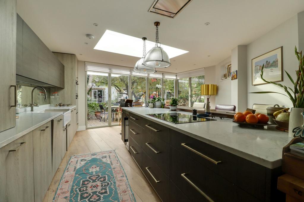 Palace Road, East Molesey 5 bed semi-detached house - £2,000,000
