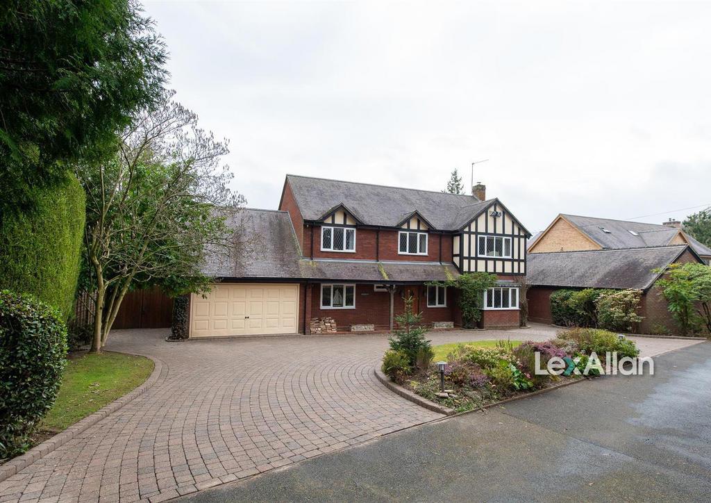 Lawnswood Drive, Stourbridge 4 bed detached house for sale - £1,000,000