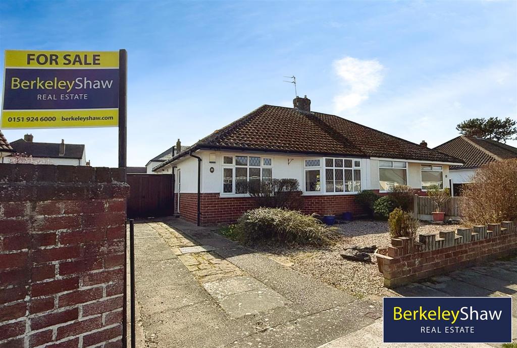 Mark Road, Hightown, Liverpool 2 bed semi-detached bungalow for sale ...