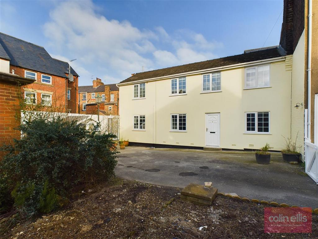 Rosevale Terrace, Scarborough 3 bed end of terrace house for sale - £ ...