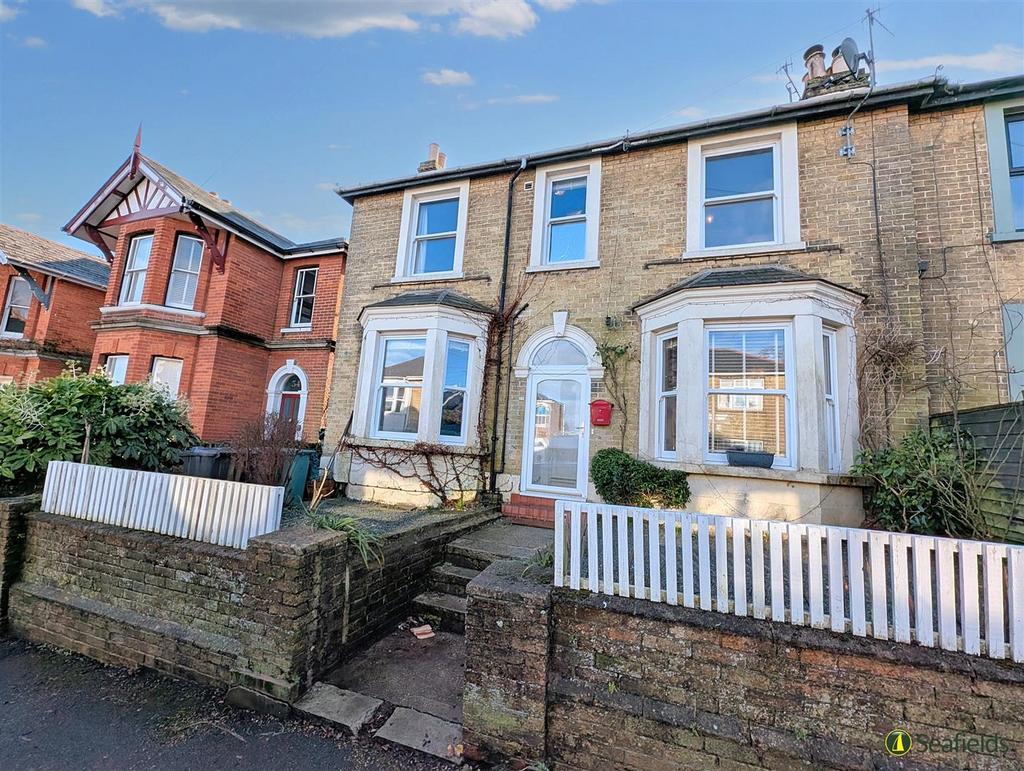 Park Road, Ryde, PO33 2BQ 4 bed semi-detached house for sale - £365,000