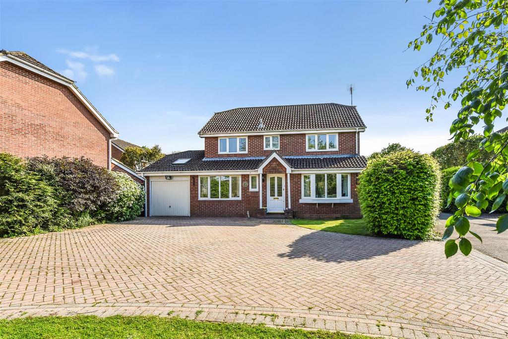 Denmead, Hampshire 5 bed detached house for sale - £580,000