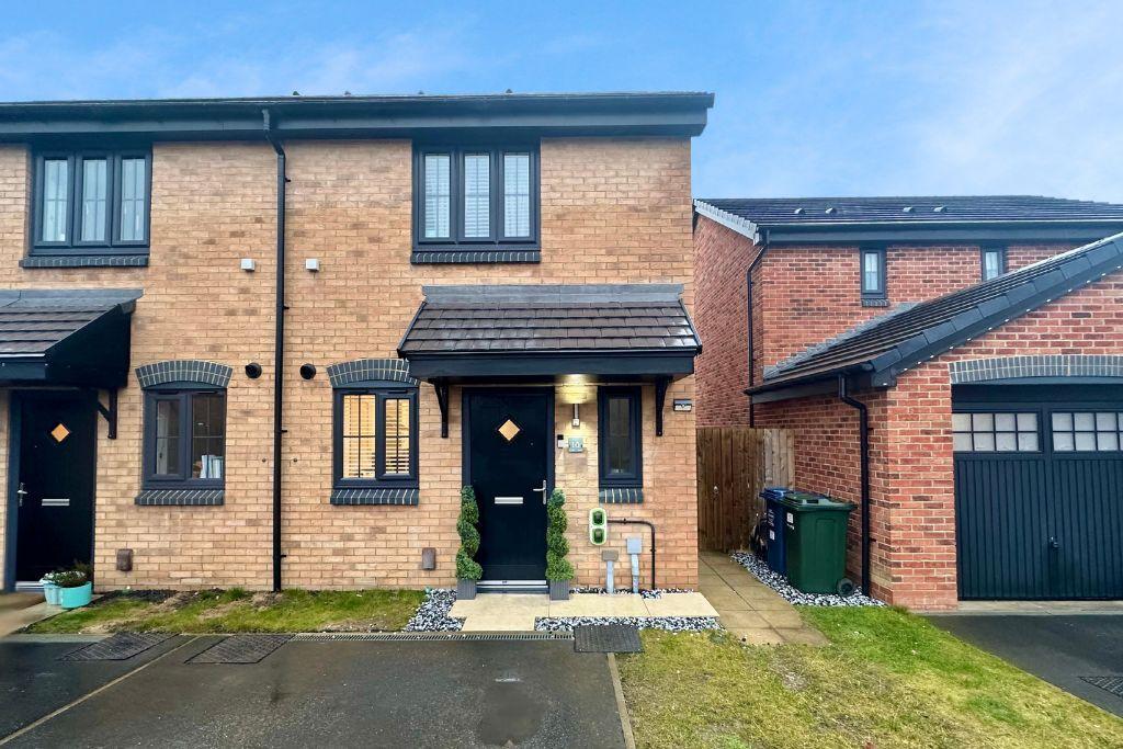 Mallard Way, North Walbottle... 2 bed semi-detached house - £195,000