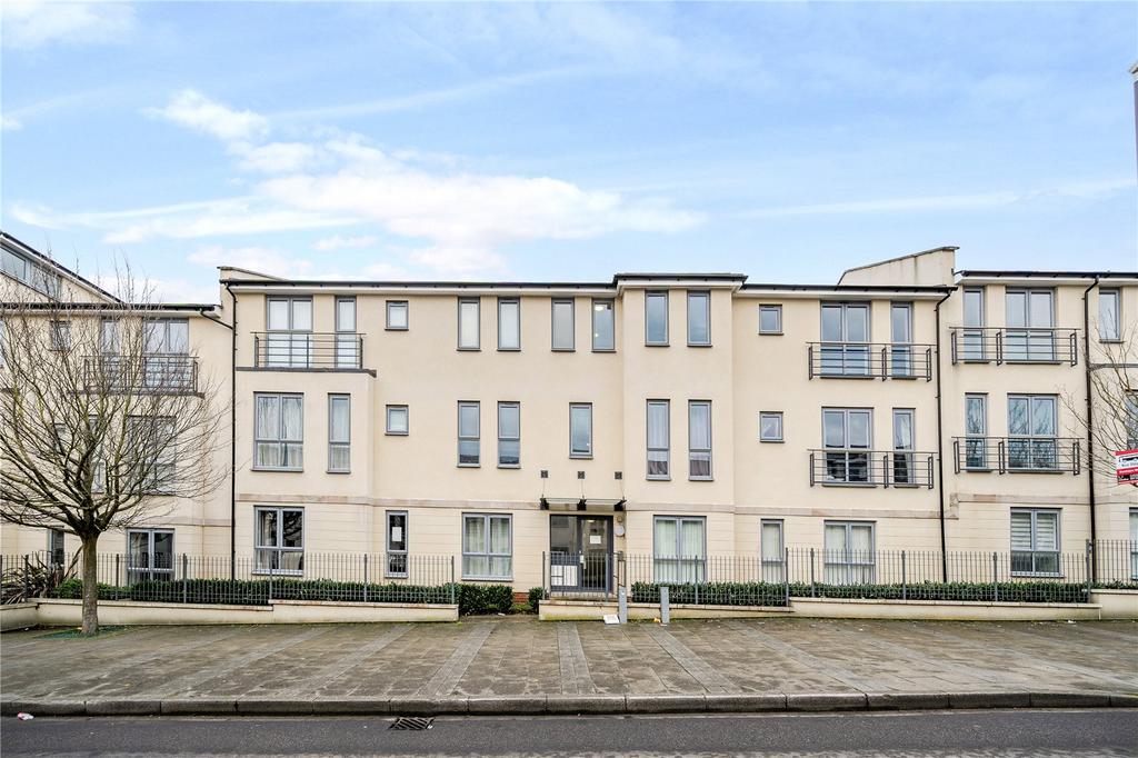 Springhead Parkway, Northfleet... 2 bed apartment for sale - £260,000