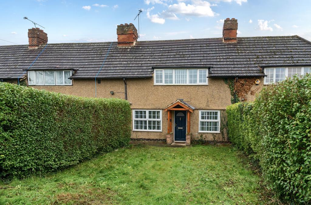 Ditton Road, Datchet, Slough 3 bed terraced house - £470,000