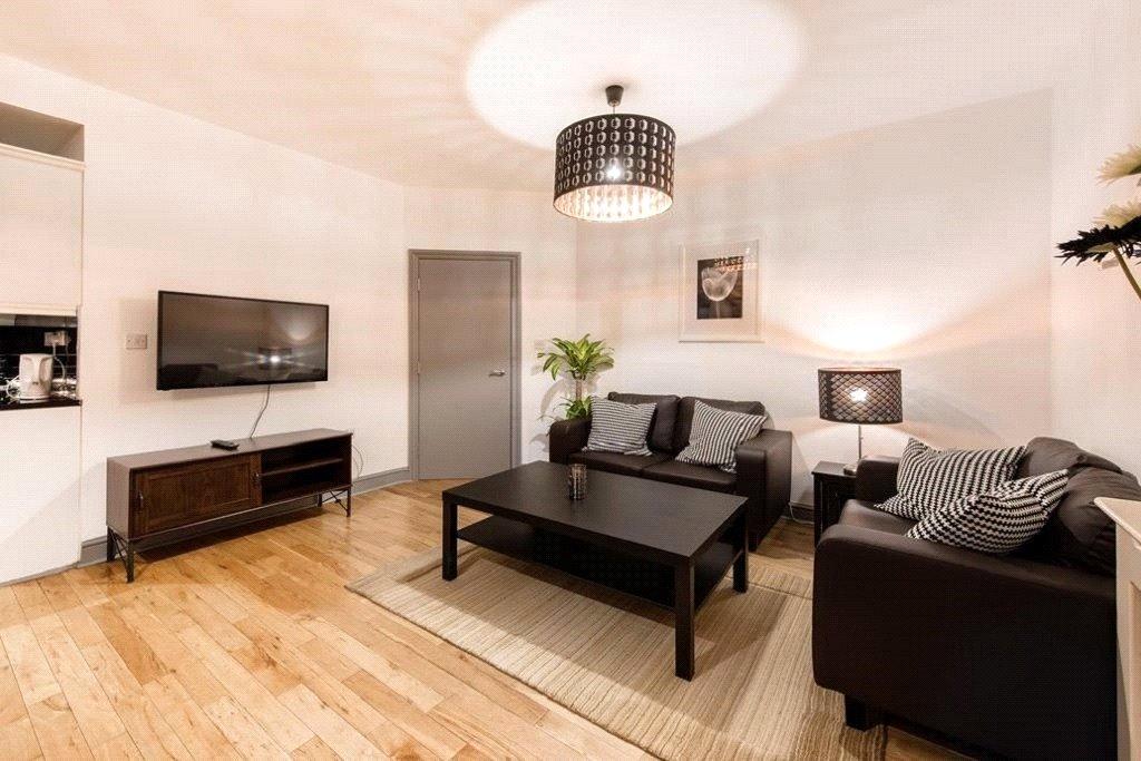 Greatorex Street, London, E1 2 bed apartment - £2,300 pcm (£531 pw)