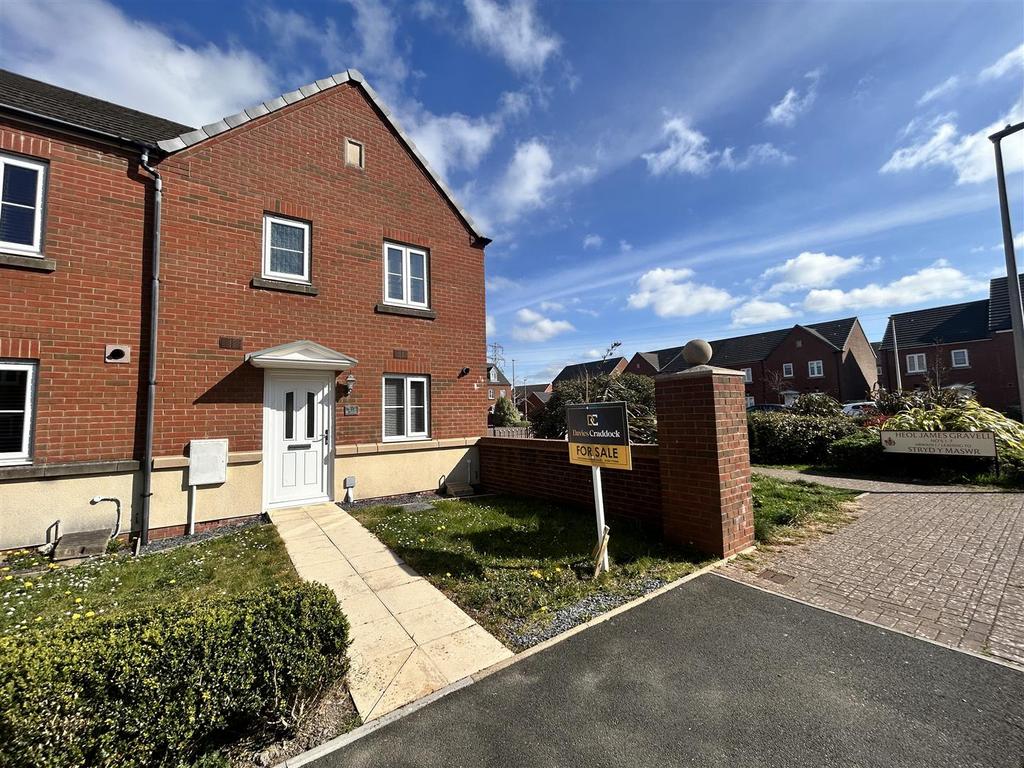 Stryd Bennett, Llanelli 3 bed end of terrace house for sale - £189,995
