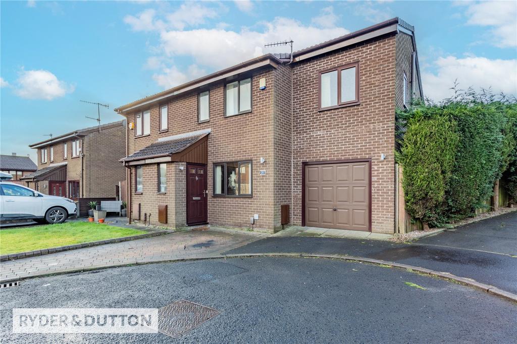 Ludlow Park, Oldham, Greater... 3 bed semi-detached house - £240,000