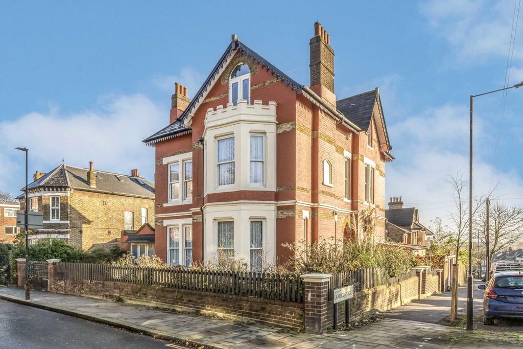 Hillside Road, London SW2 7 bed detached house for sale - £2,095,000