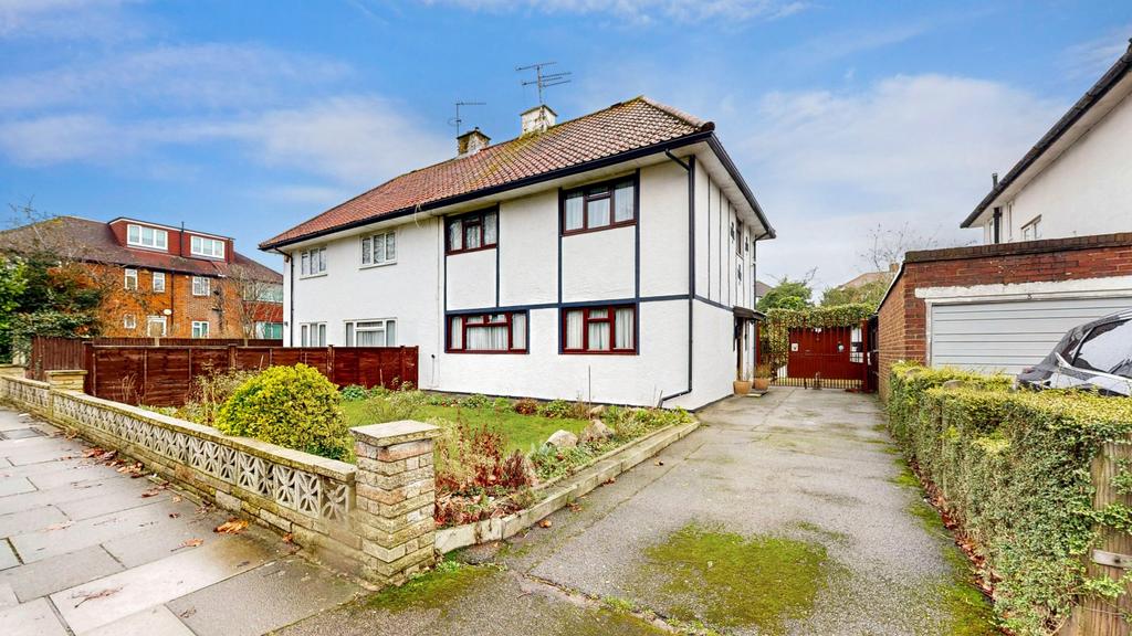 Burnell Gardens, Stanmore, HA7 3 bed semi-detached house - £700,000