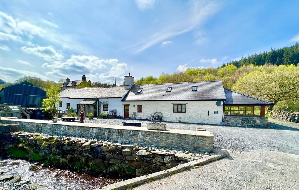 Tal Y Llyn, Llanrhychwyn, Trefriw 5 bed cottage - £665,000