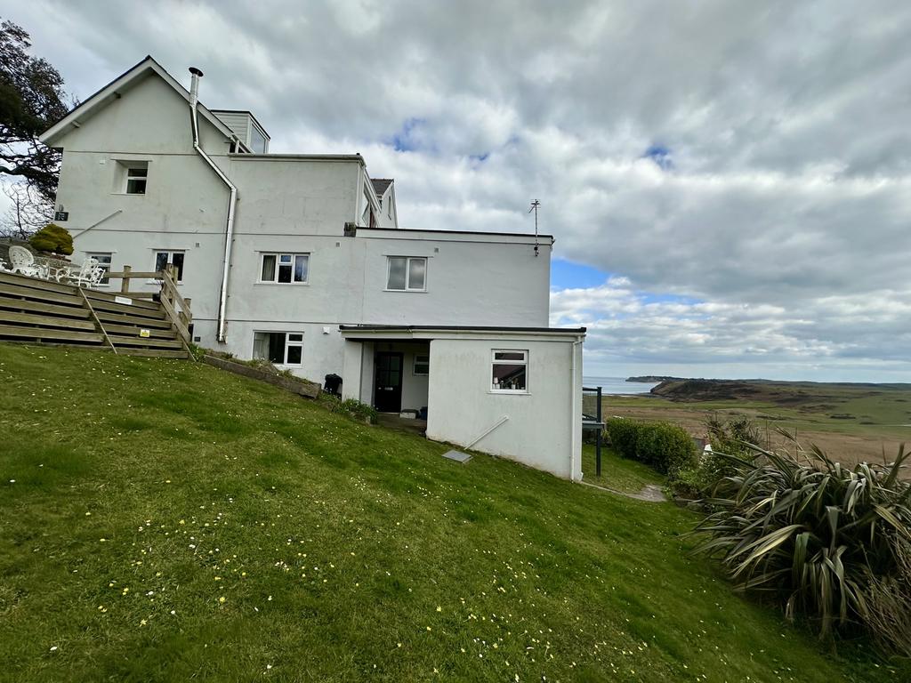 Penally, Tenby, Pembrokeshire, SA70 2 bed ground floor flat for sale ...