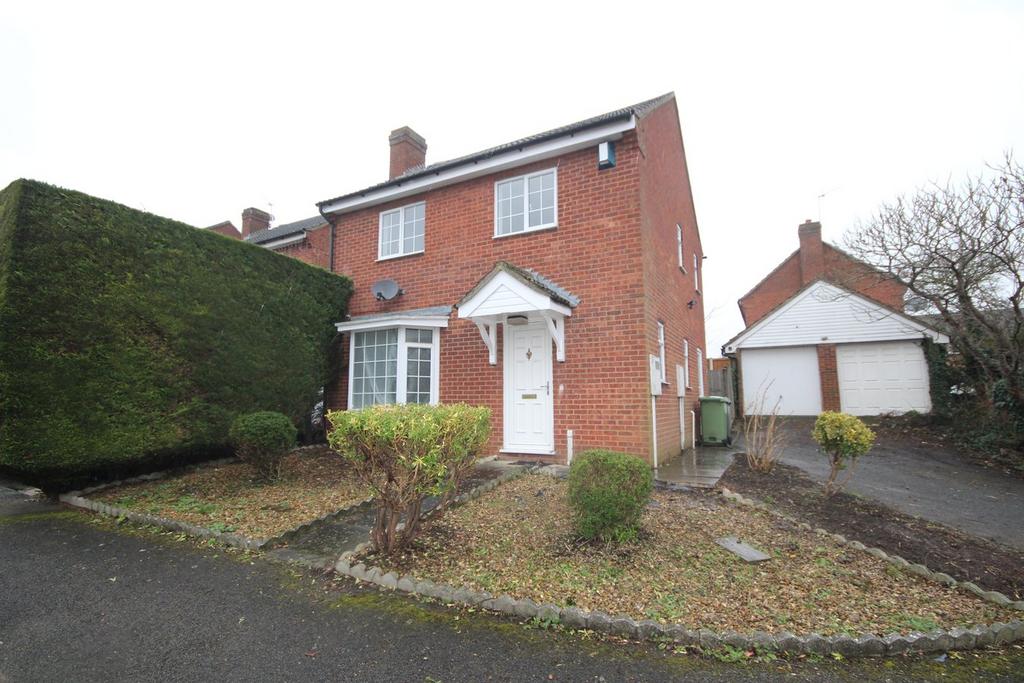 Senwick Drive, Wellingborough, NN8 3 bed detached house - £1,250 pcm (£ ...