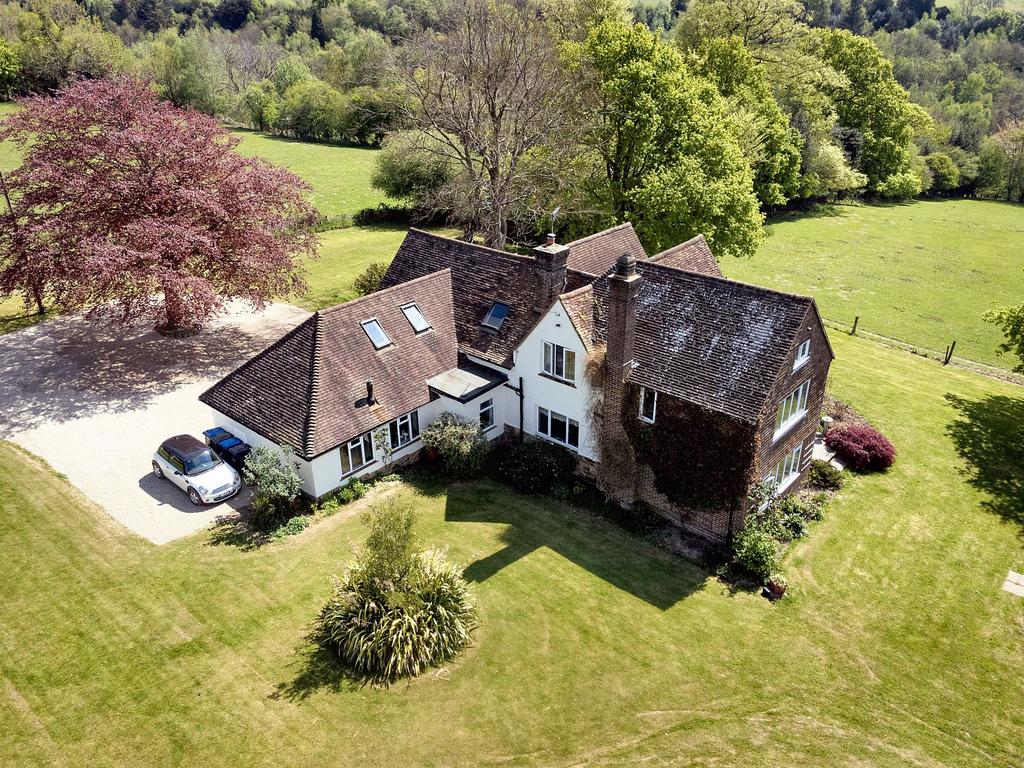 Hook Lane, East Grinstead RH19 5 bed farm house for sale - £1,750,000