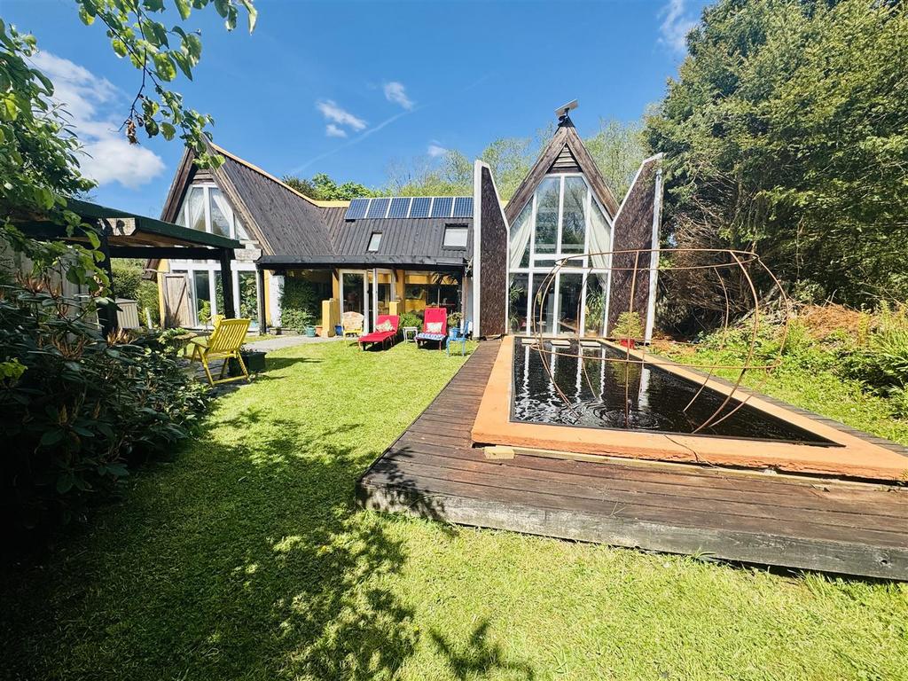 Capel Isaac, Llandeilo 4 bed detached house for sale - £420,000