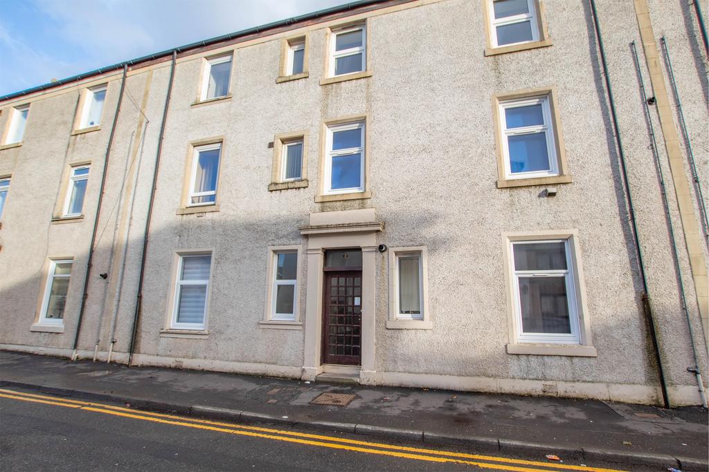Boyd Street, Largs KA30 2 bed ground floor flat - £75,000