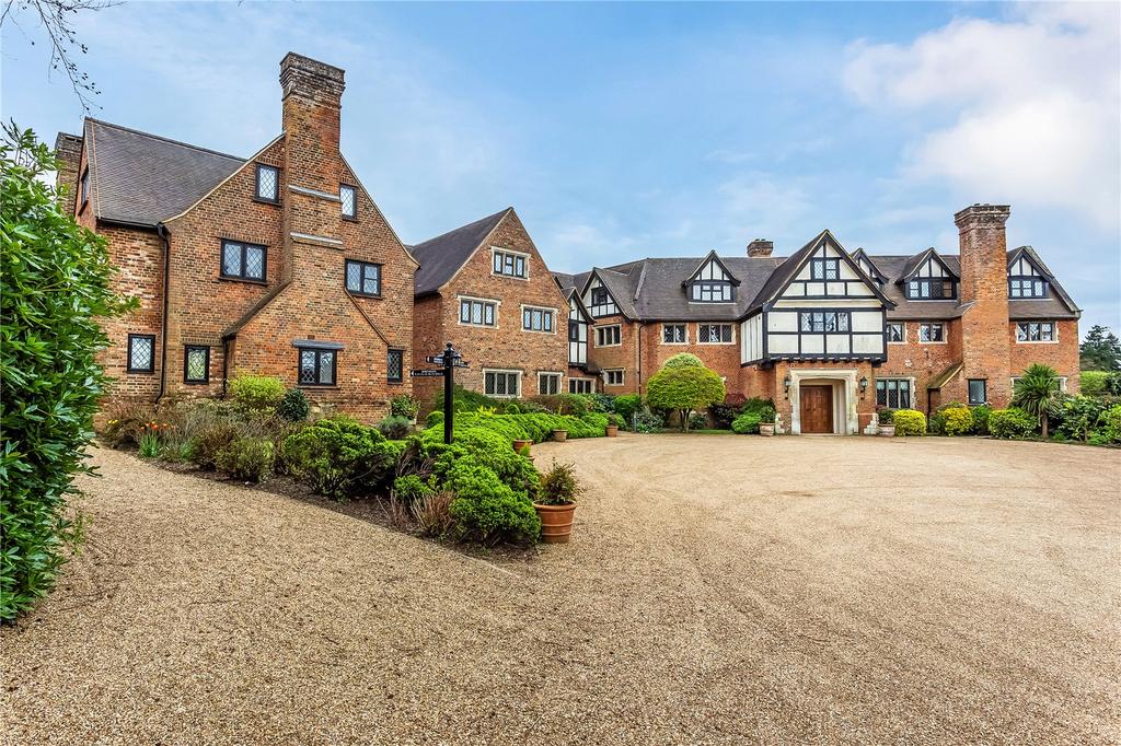Neb Lane, Oxted, Surrey, RH8 2 bed apartment to rent - £1,700 pcm (£392 pw)