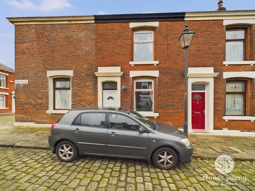 Pink Place, Blackburn, BB2 2 bed terraced house - £115,000