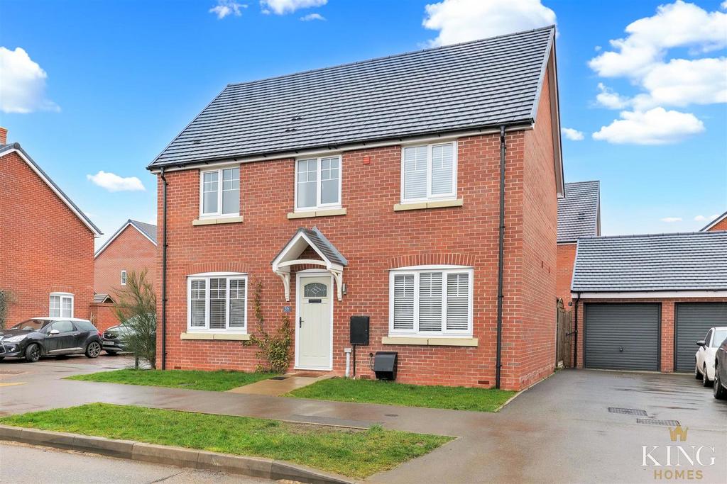 Chestnut Avenue, Meon Vale 3 bed detached house for sale - £340,000