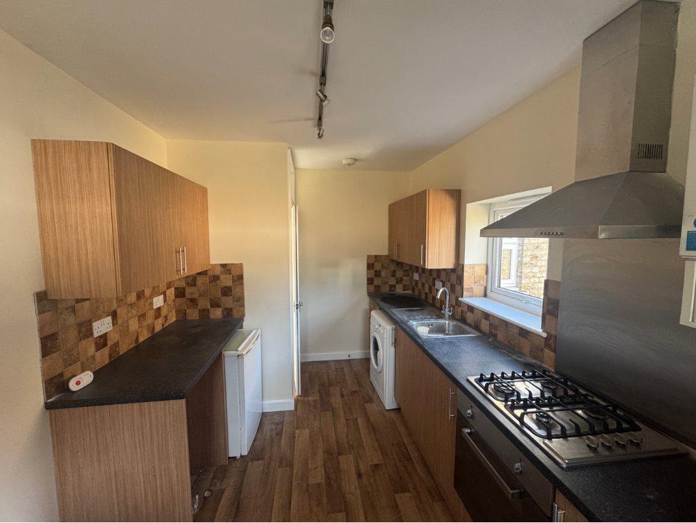 London Road, Dunton Green, Sevenoaks 2 bed flat - £1,495 pcm (£345 pw)