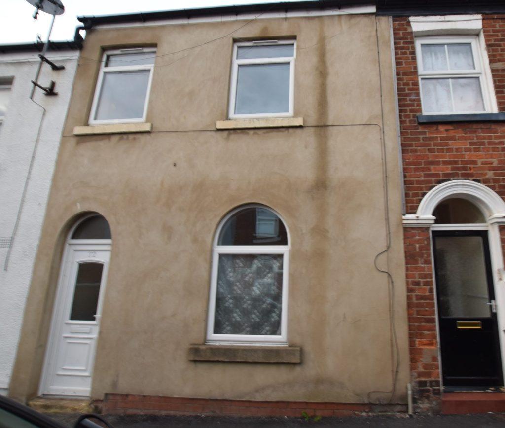 Victoria Street, Scarborough YO12 2 bed terraced house - £115,000